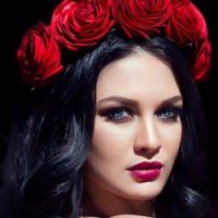 Maria Navalha te ajudará na sua vida amorosa.